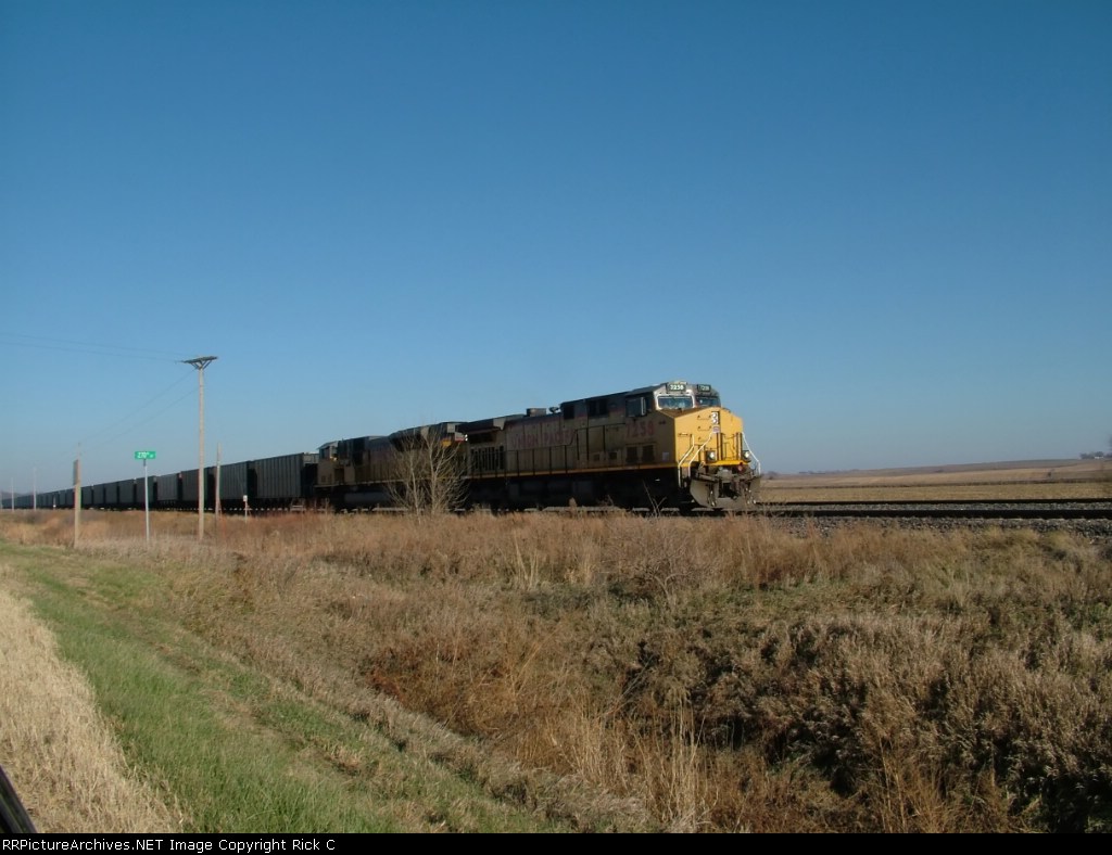 UP 7258 Leads Coal Empties WB